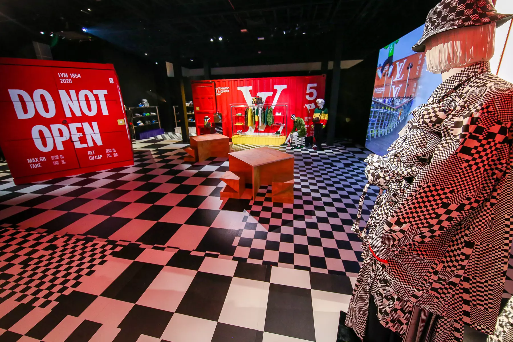 Louis Vuitton installasie pop-up interieur in Los Angeles