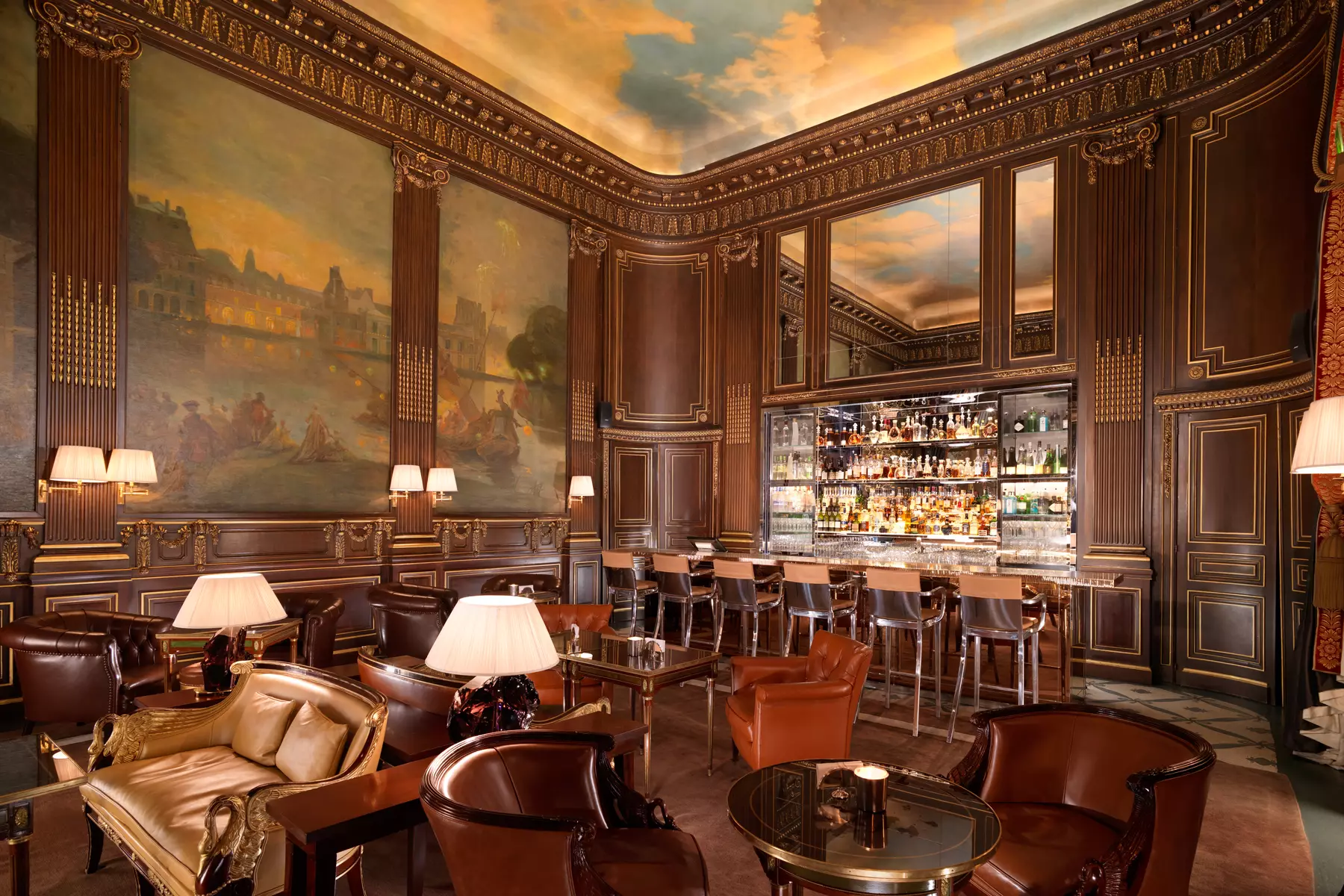 Bar 228 ntawm Le Meurice hauv Paris