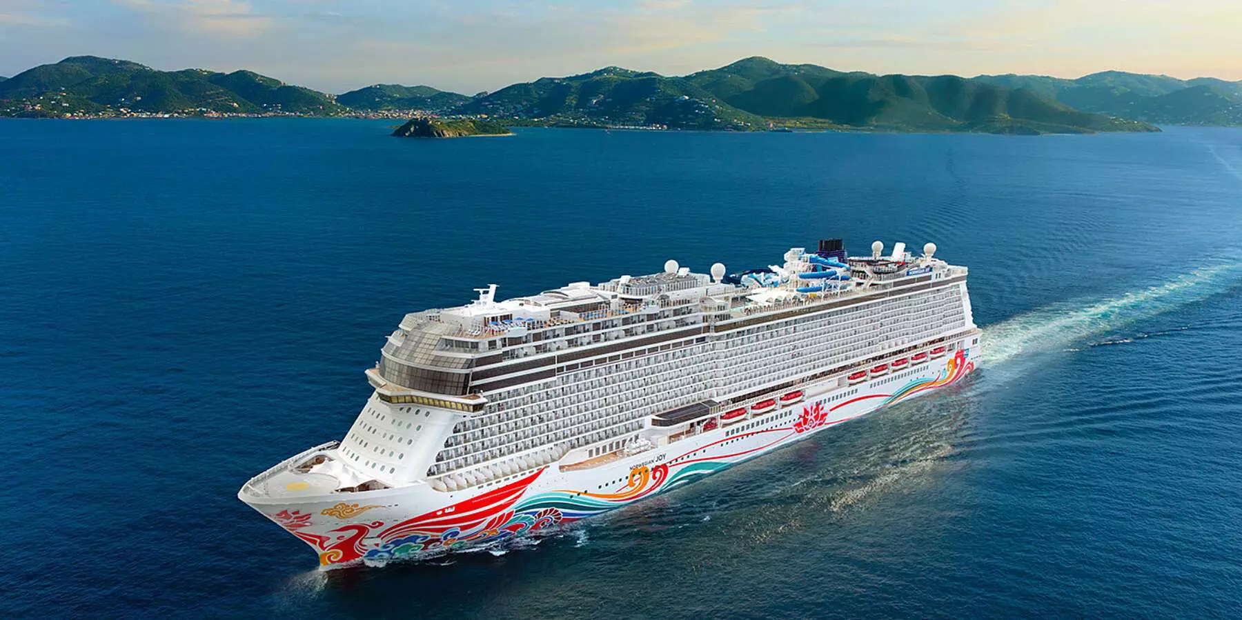 Norwegian Cruise Line annuncia nuovi viaggi in Grecia e nei Caraibi per l'estate 2021