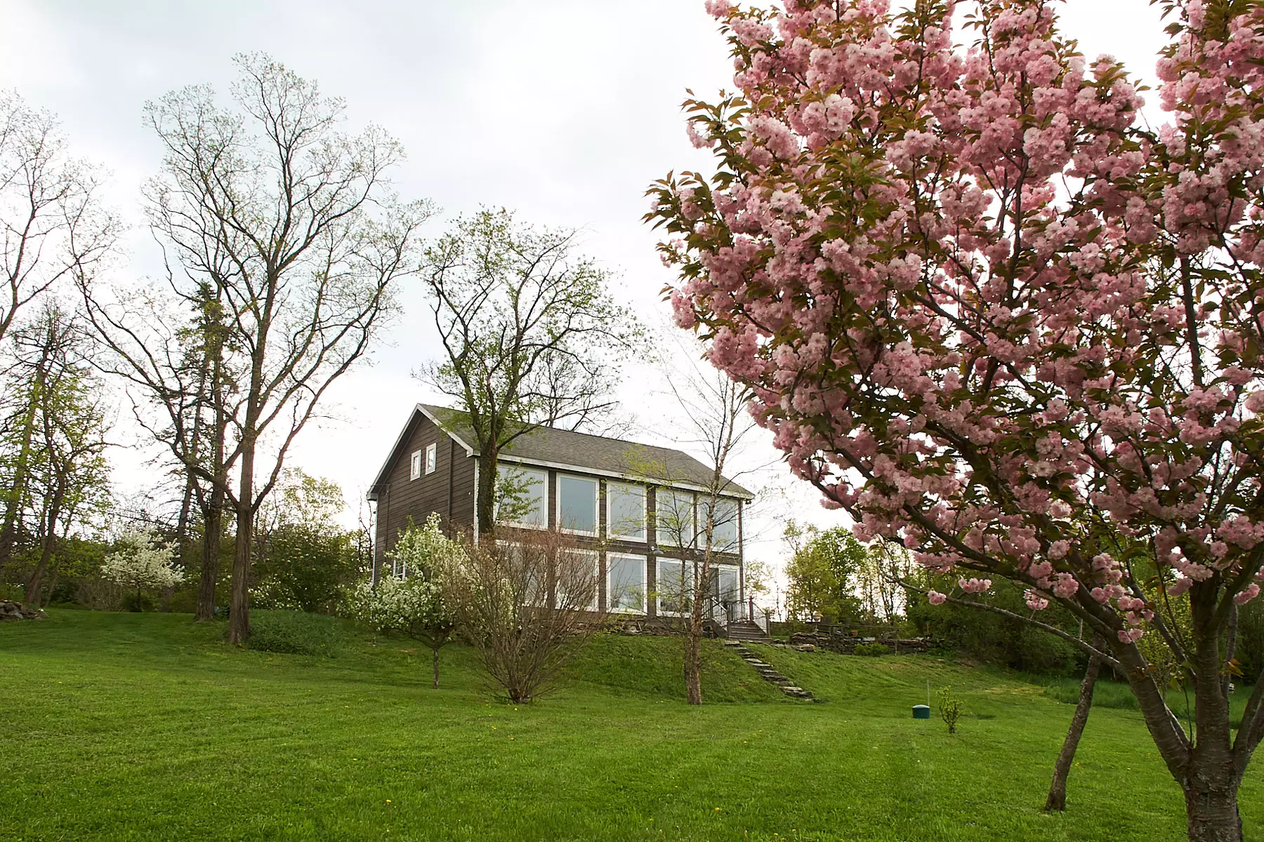 Airbnb жалға алу, Catskill Views бар Скандинавия штатындағы сарай