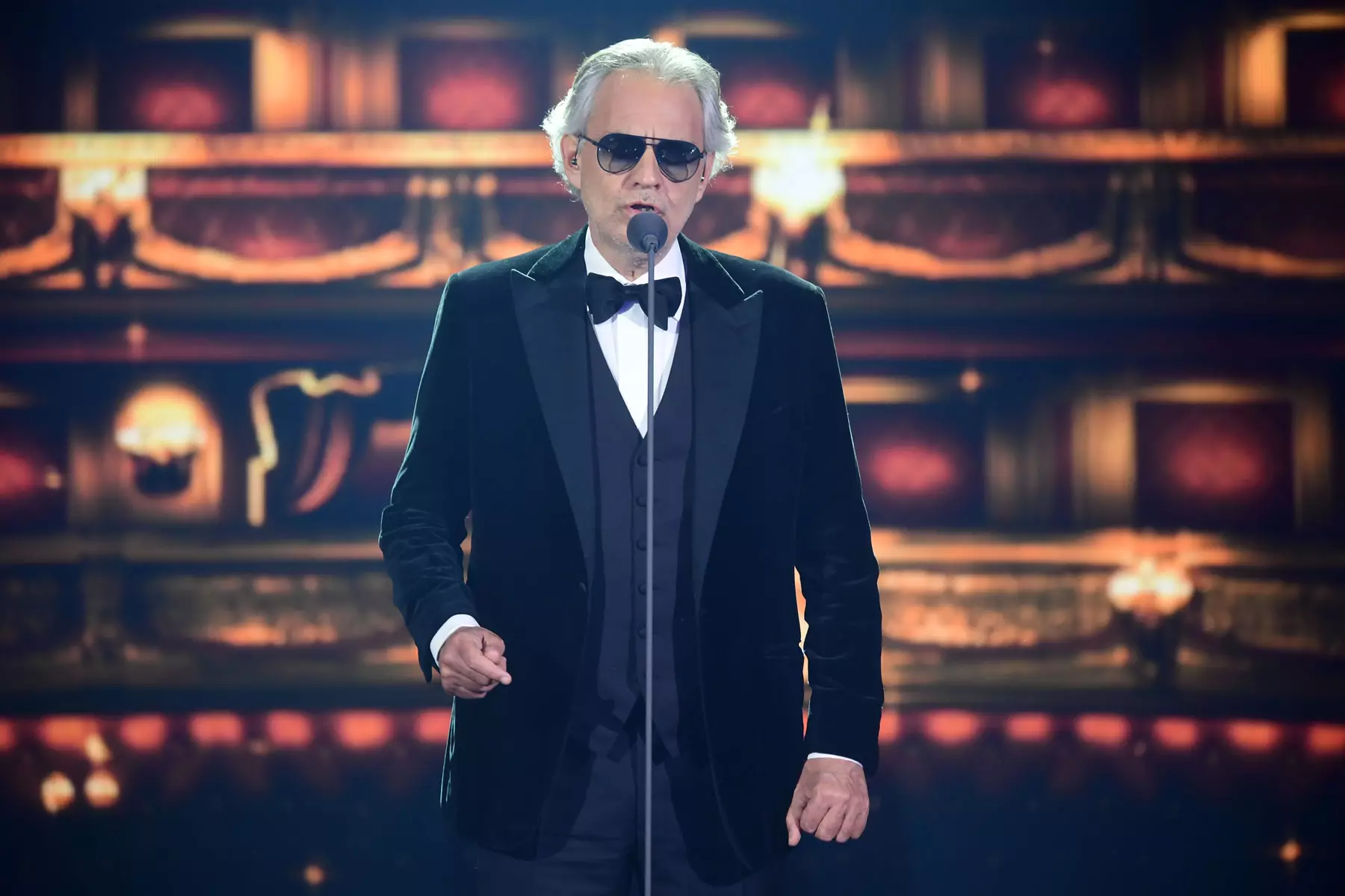 Andrea Bocelli actua a l'escenari