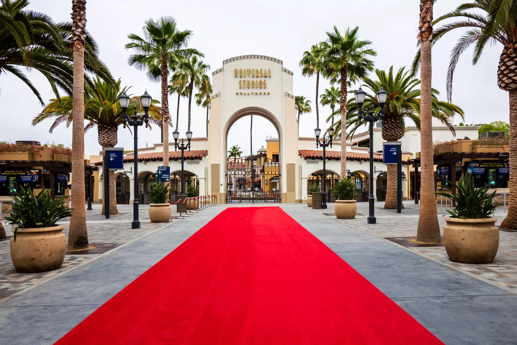 Sarkanais paklājs un ieeja Universal Studios Hollywod