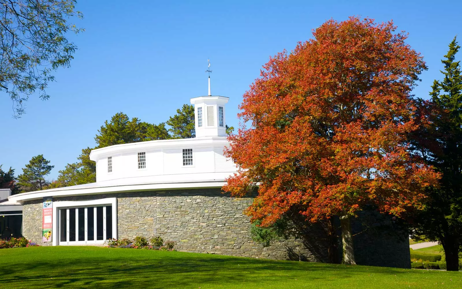 Titim ag Round Barn i Cape Cod, Massachusetts