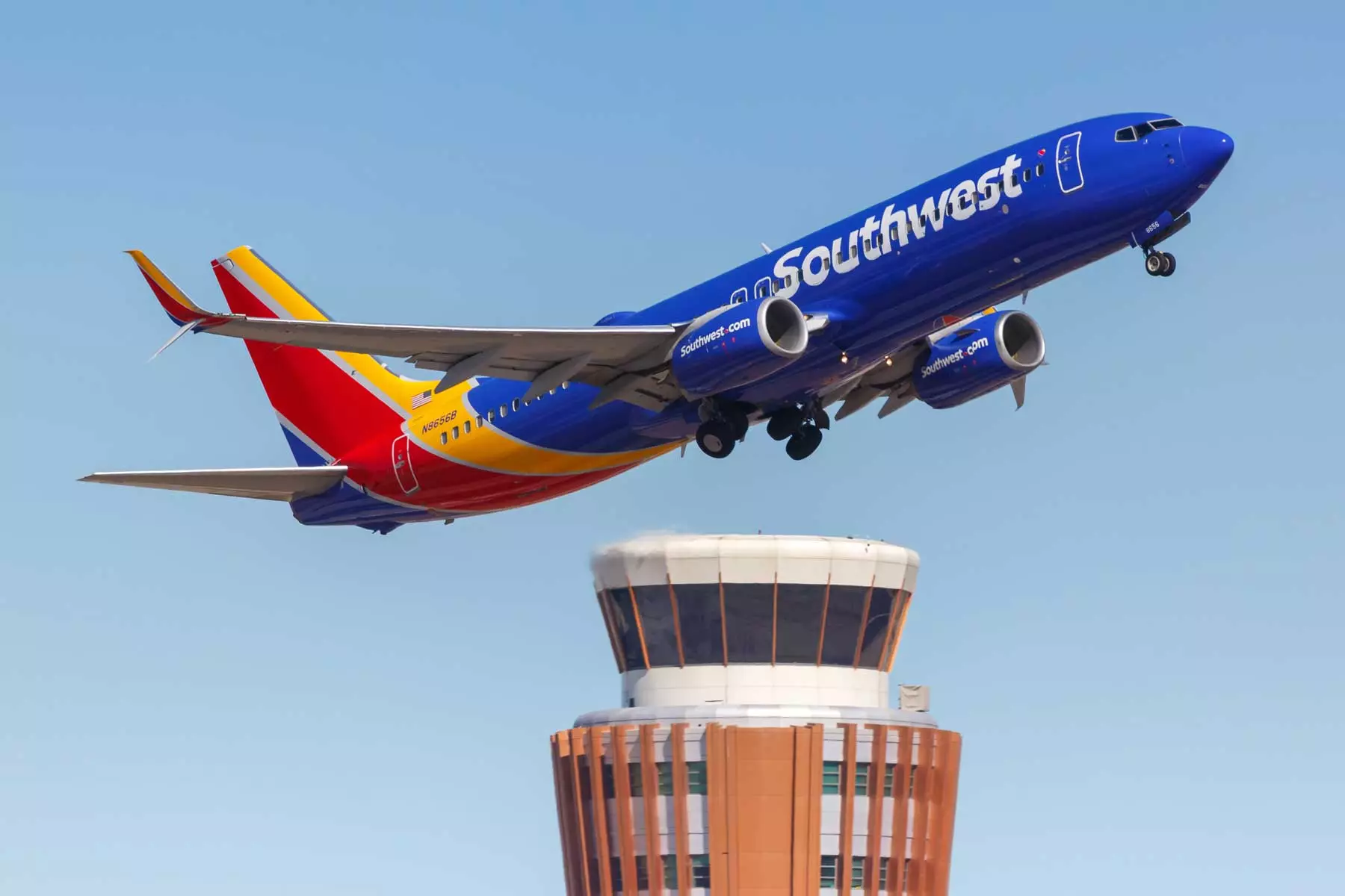 Southwest Airlines Boeing 737-800 avyon nan Phoenix Airport (PHX) nan Arizona.