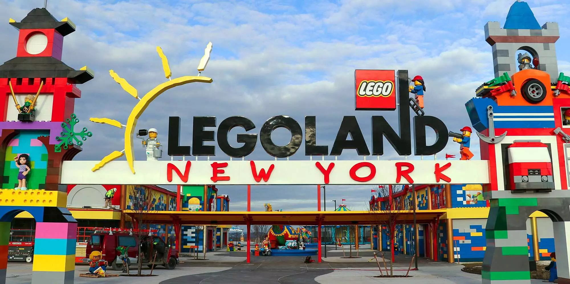 Legoland New York thông báo ngày mở cửa và vé giảm giá đặc biệt