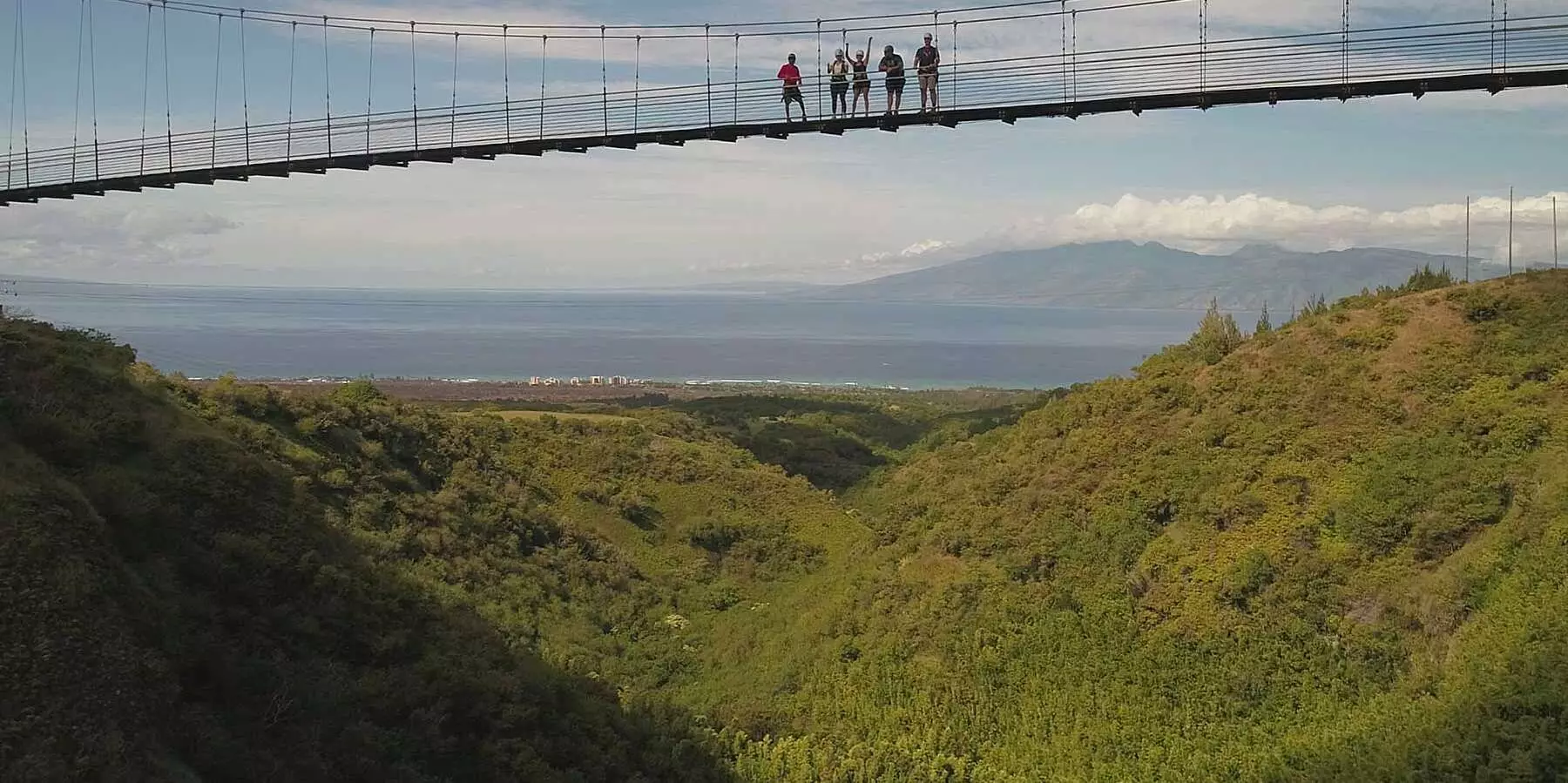 Borokho bo Lelelele ka ho Fetisisa ba Hawaii bo Holimo ka Limithara tse 1,600 ka holim'a Lebōpo la Leoatle la Maui - 'me U ka Tsamaea ho Feta ho Lona