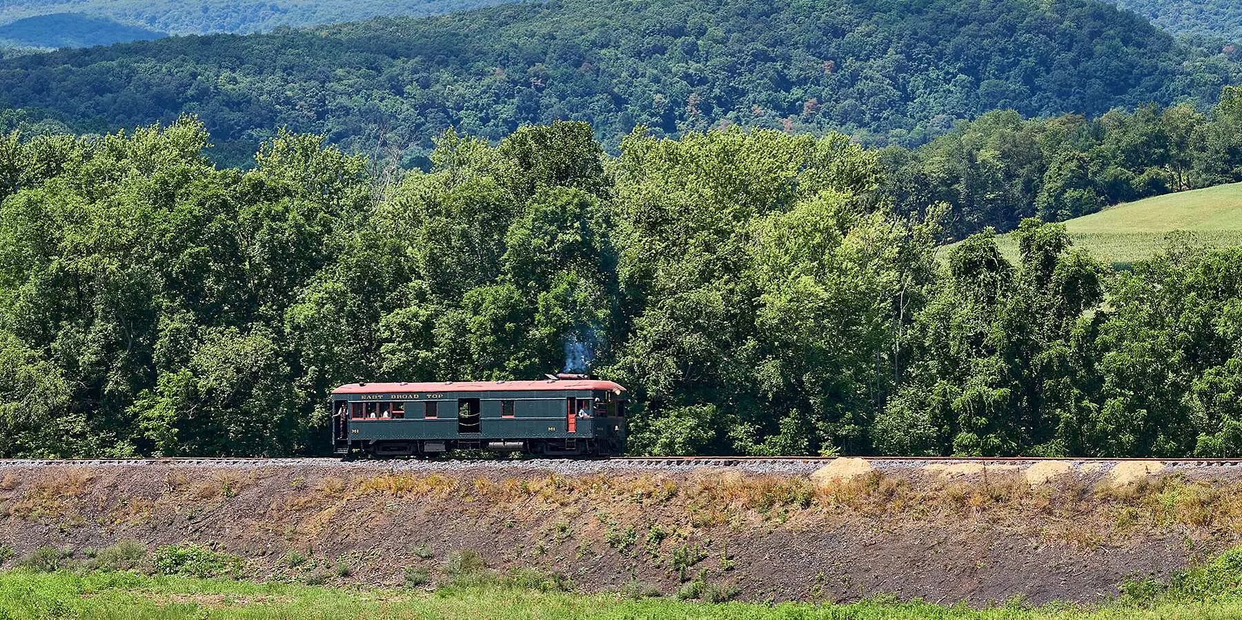 Aquest tren vintage dels anys 50 ha tornat per primera vegada en una dècada, i el podeu pujar al nord-est