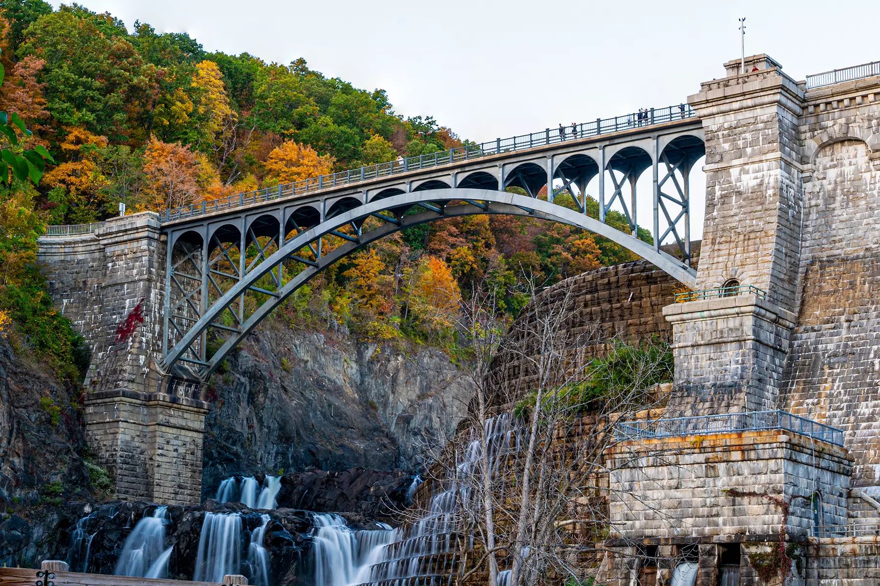 Voda iz klanca Croton pada u Cortlandtu NY