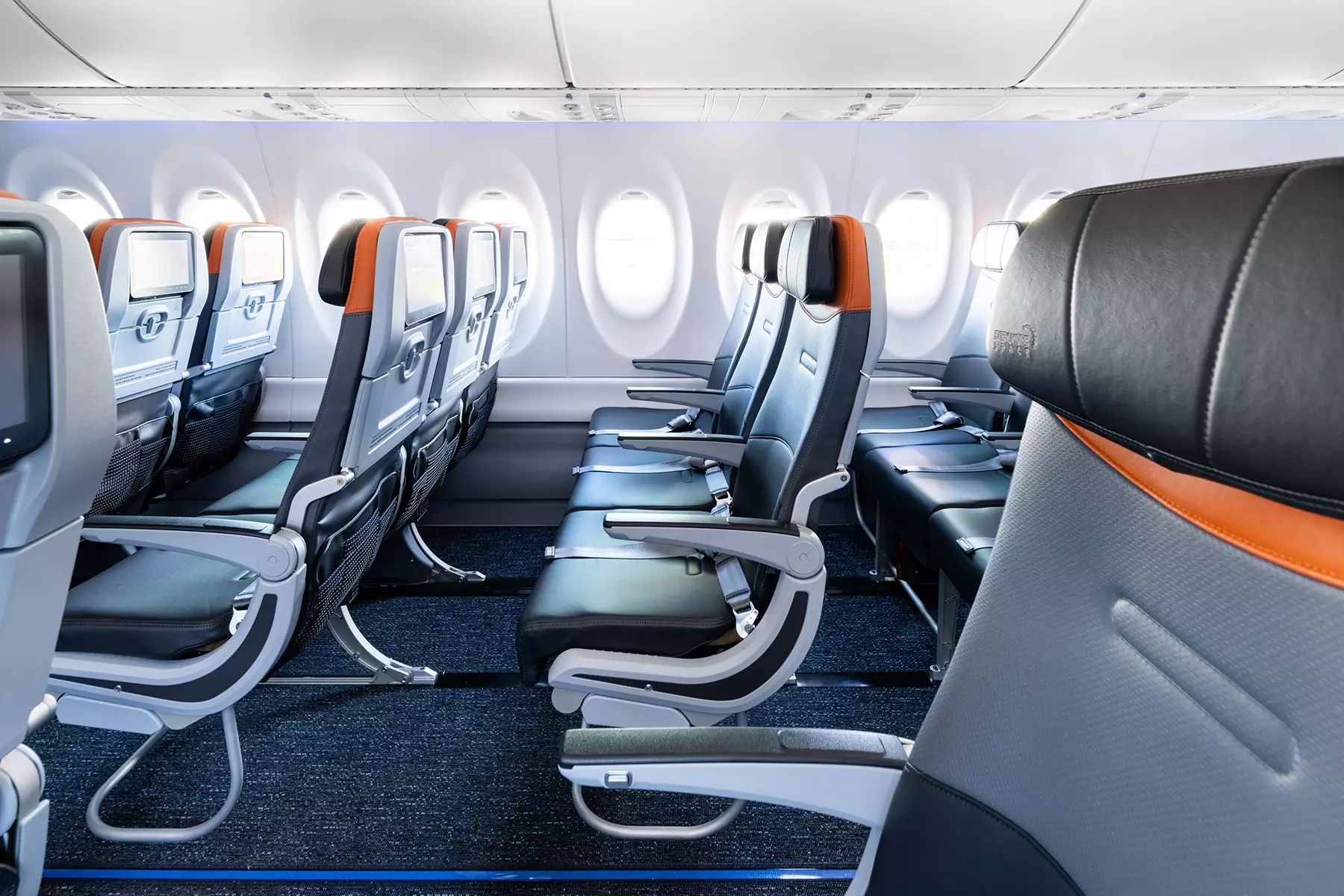 Jetblue a220 aisle