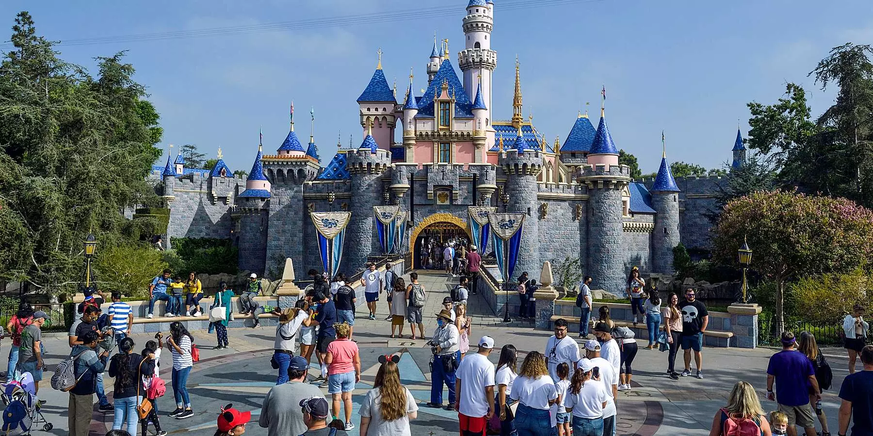 Disneyland zvyšuje ceny vstupenek — Jak ušetřit