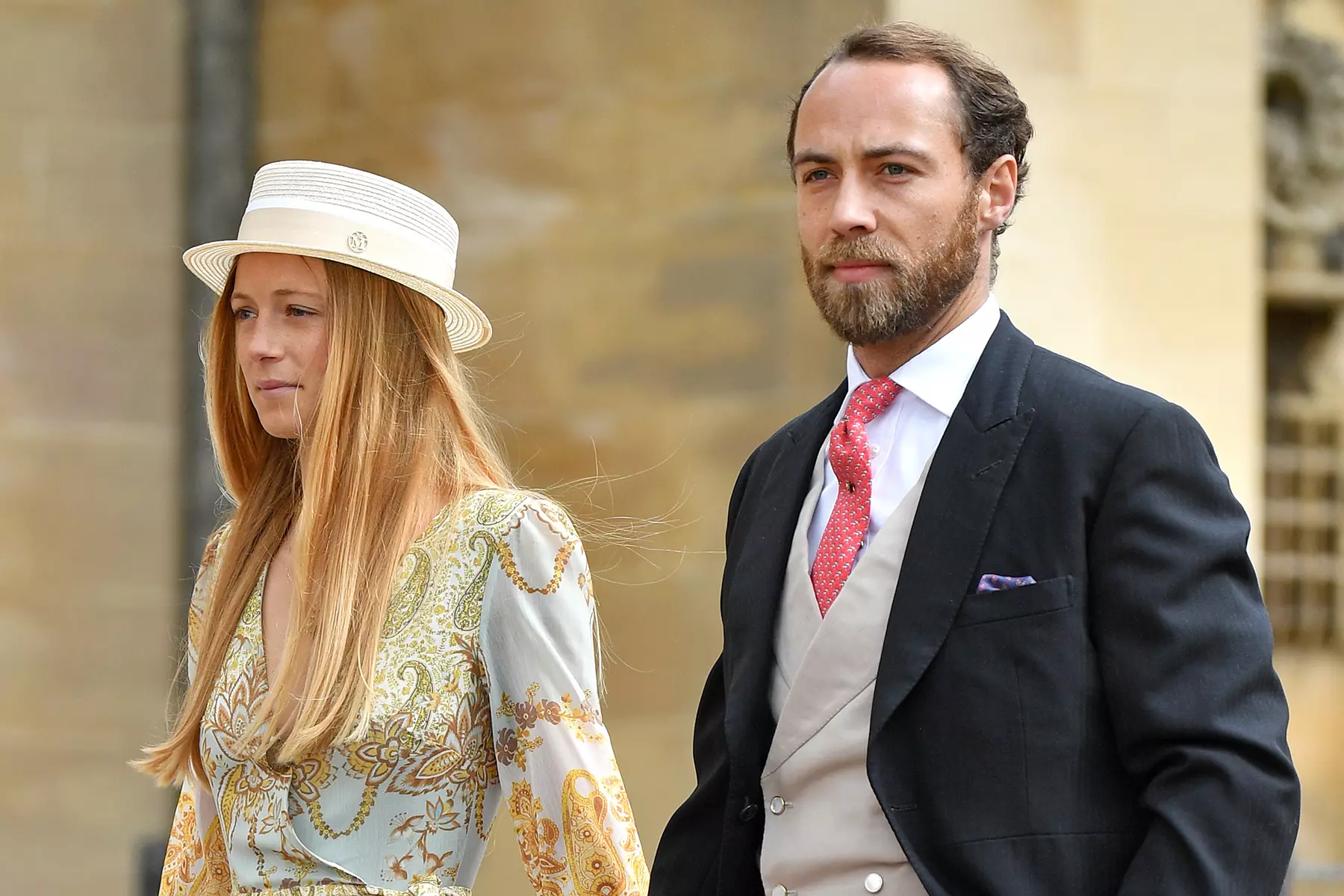 Alizee Thevenet og James Middleton deltager i brylluppet af Lady Gabriella Windsor og Thomas Kingston i St George's Chapel