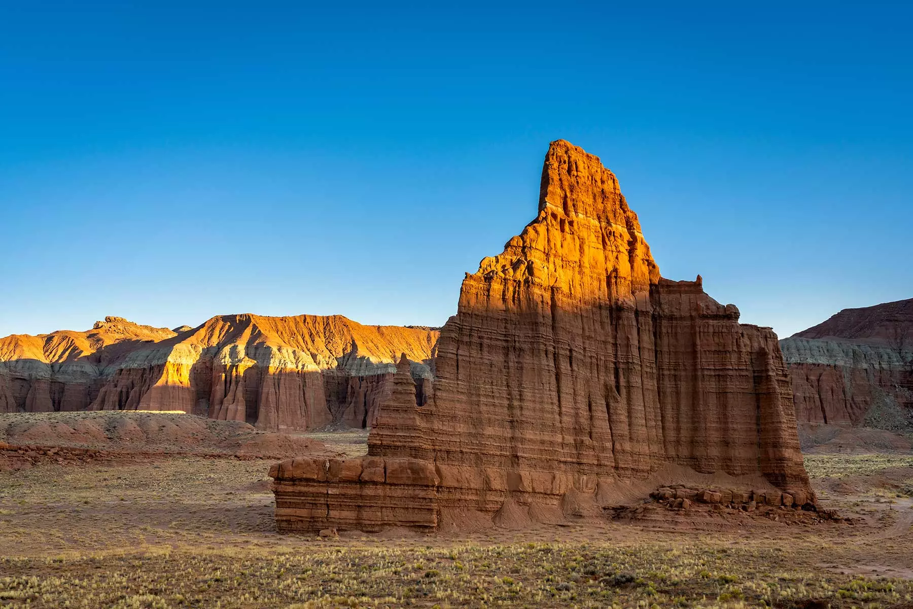 Utah හි Canyonlands ජාතික වනෝද්‍යානයේ සඳ විහාරය