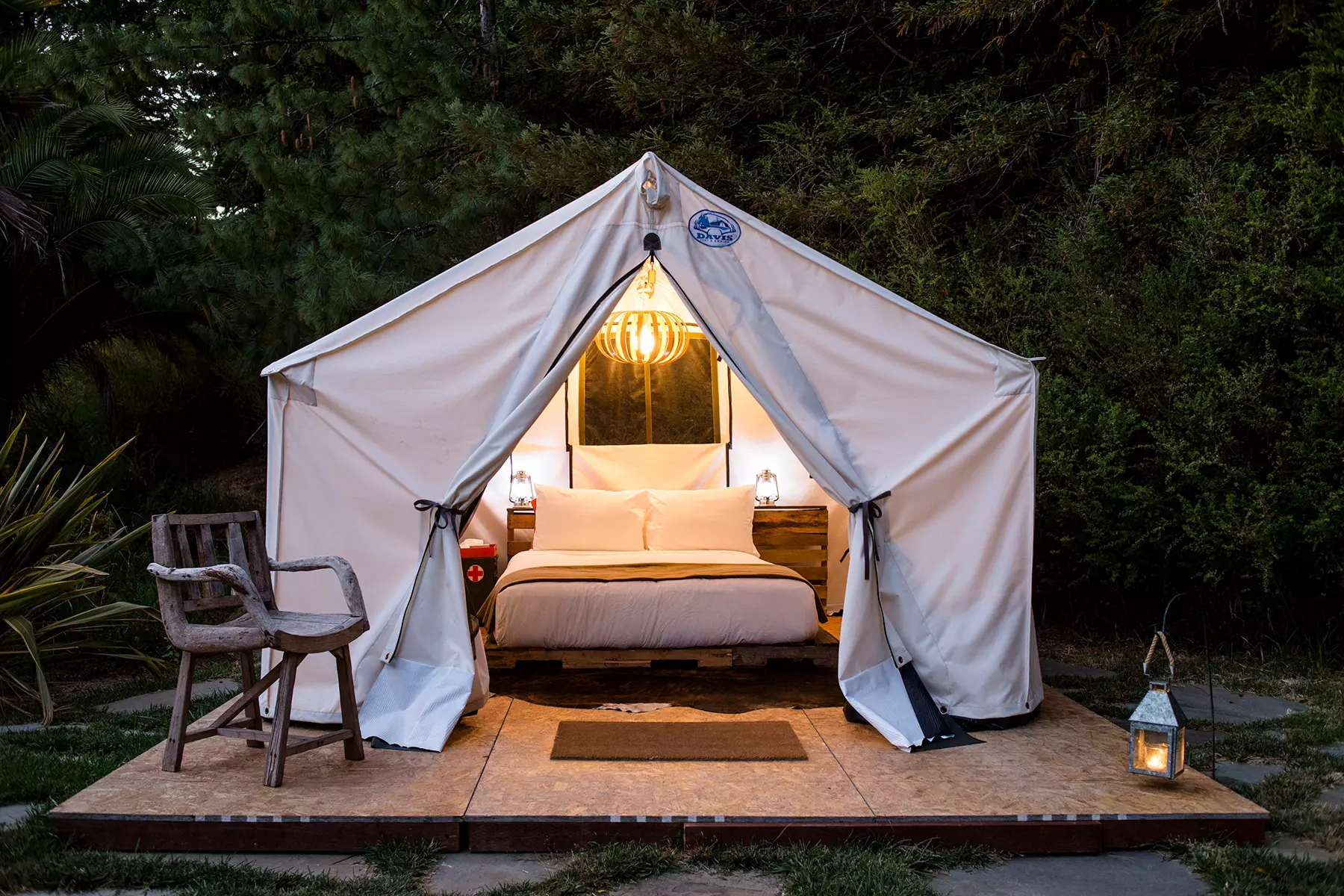 Glamping Loĝejoj ĉe Boon Glamping en Guerneville, Kalifornio