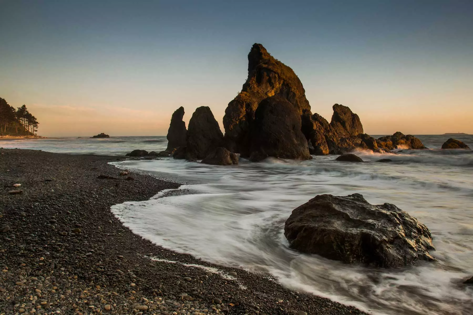 Olümpia rahvuspark Ruby Beach kuldsel tunnil