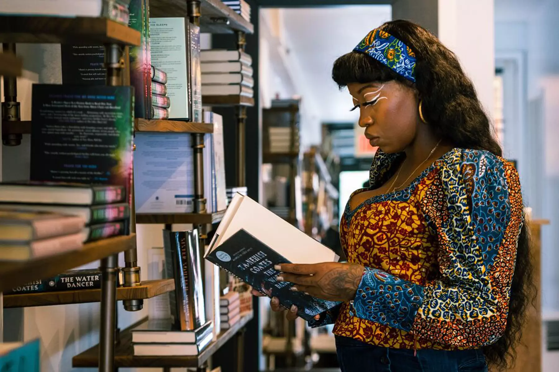 Harriet ká Bookshop ni Philadelphia ati Olohun Jeannine Cook