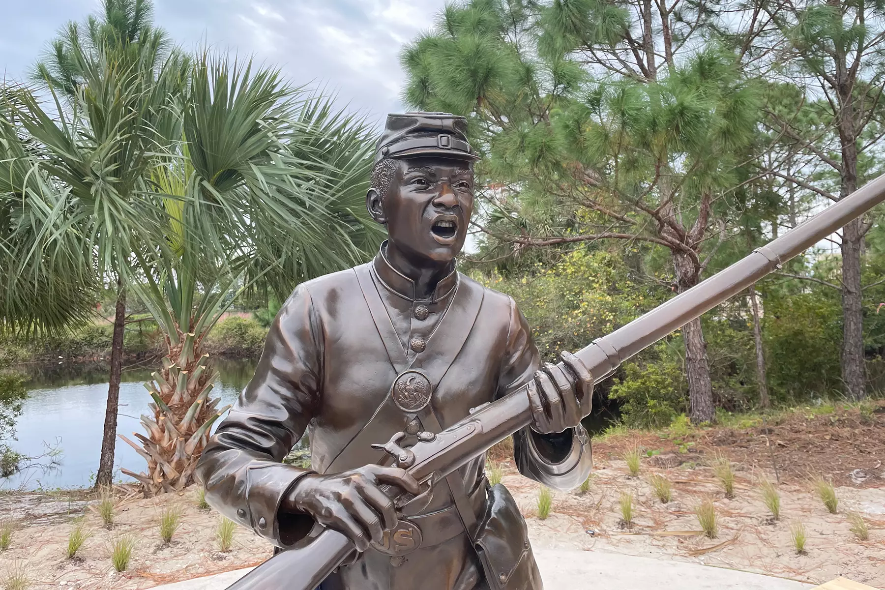 재향 군인 공원의 여성 참전 용사 기념비