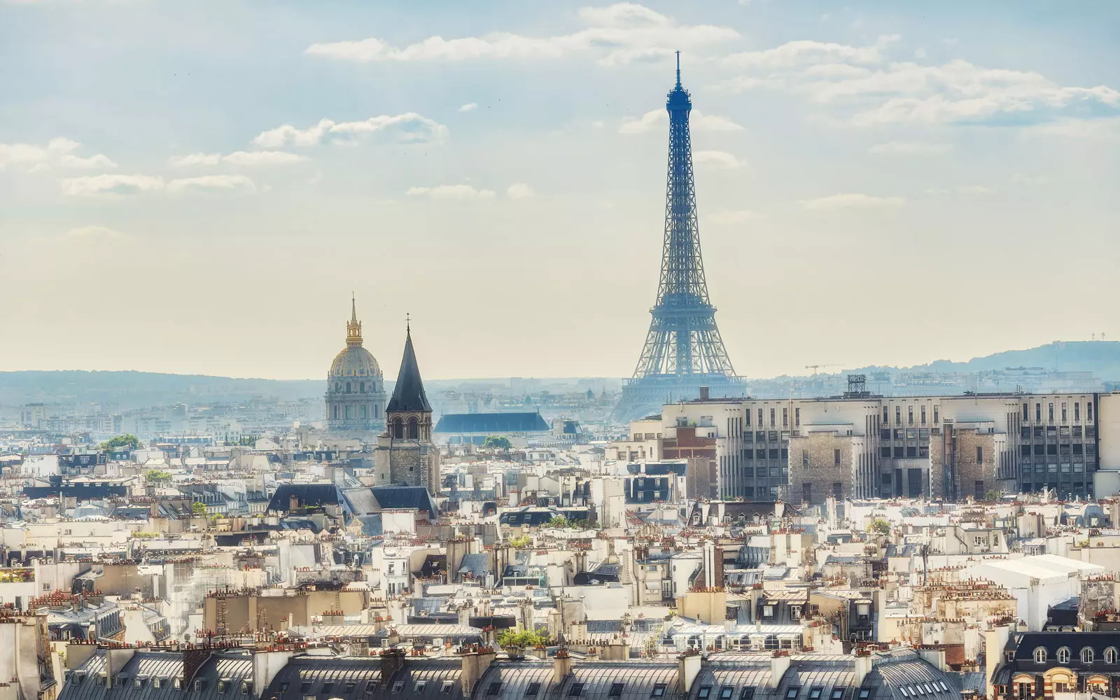 Paris skyline