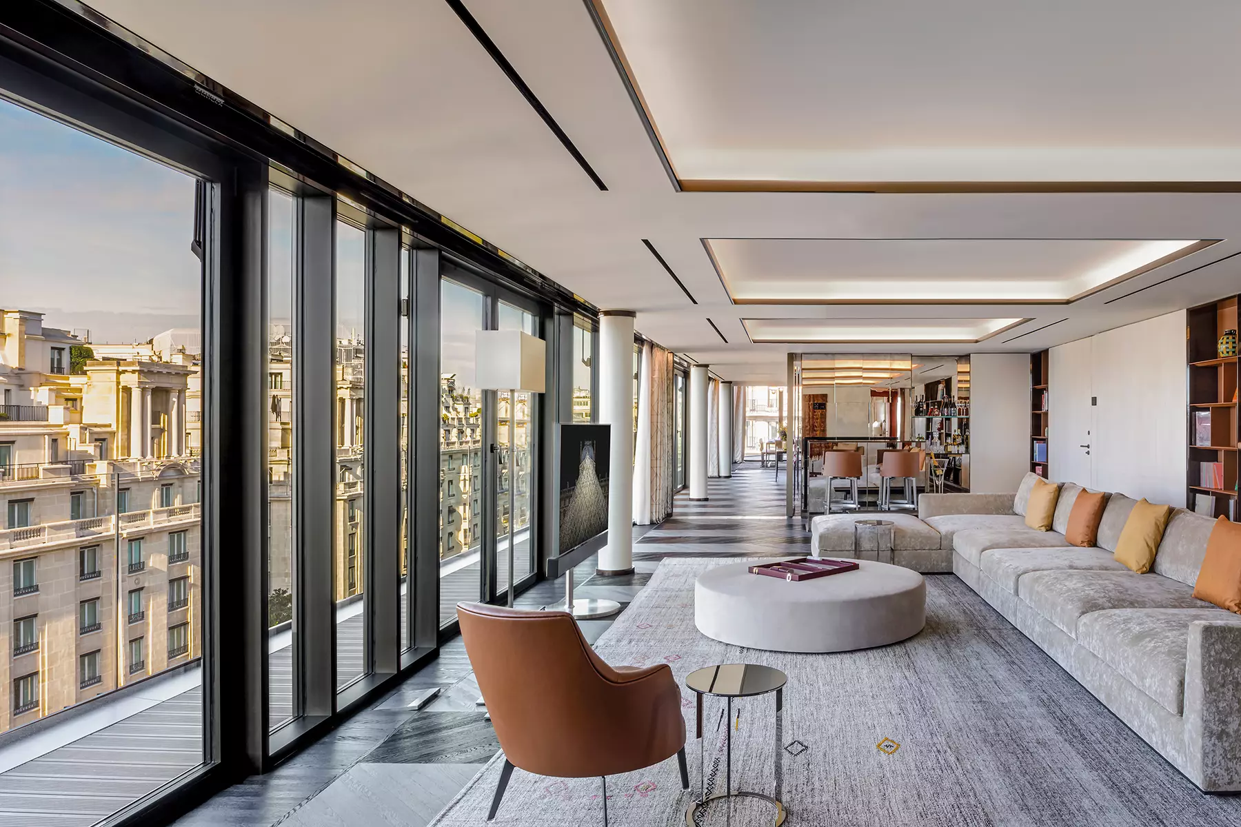 Odeya rûniştinê ya penthouse li Bulgari Paris