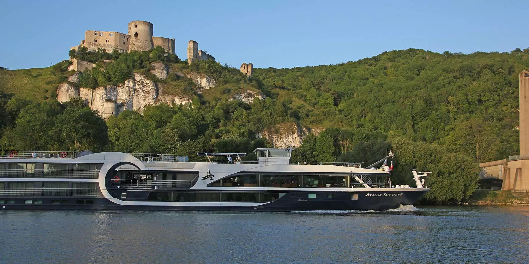 Avalon Waterways' Paris River Cruise Pẹlu 'Ibalopo ati Ilu' Ẹlẹda Candace Bushnell Ni Irin-ajo Awọn ọmọbirin ti o dara julọ