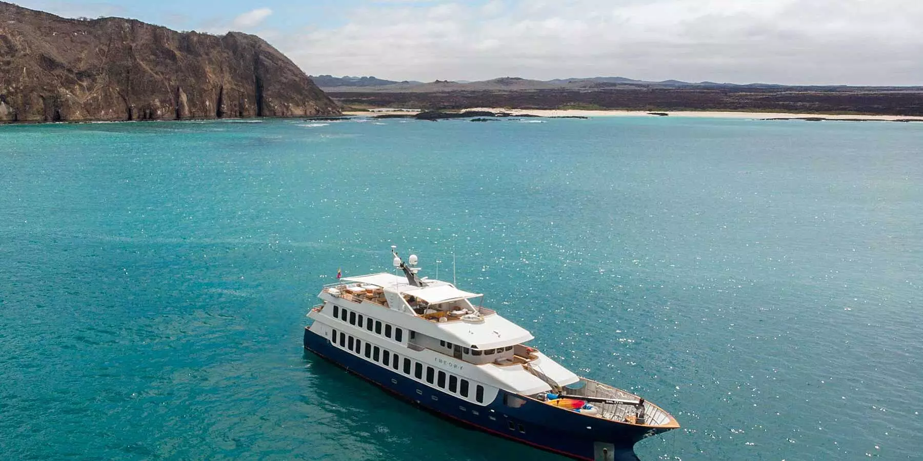 Bag-ong mga Cruise Ships Moabot sa Ecuador ug sa Galápagos Islands Bisan pa sa Pandemic