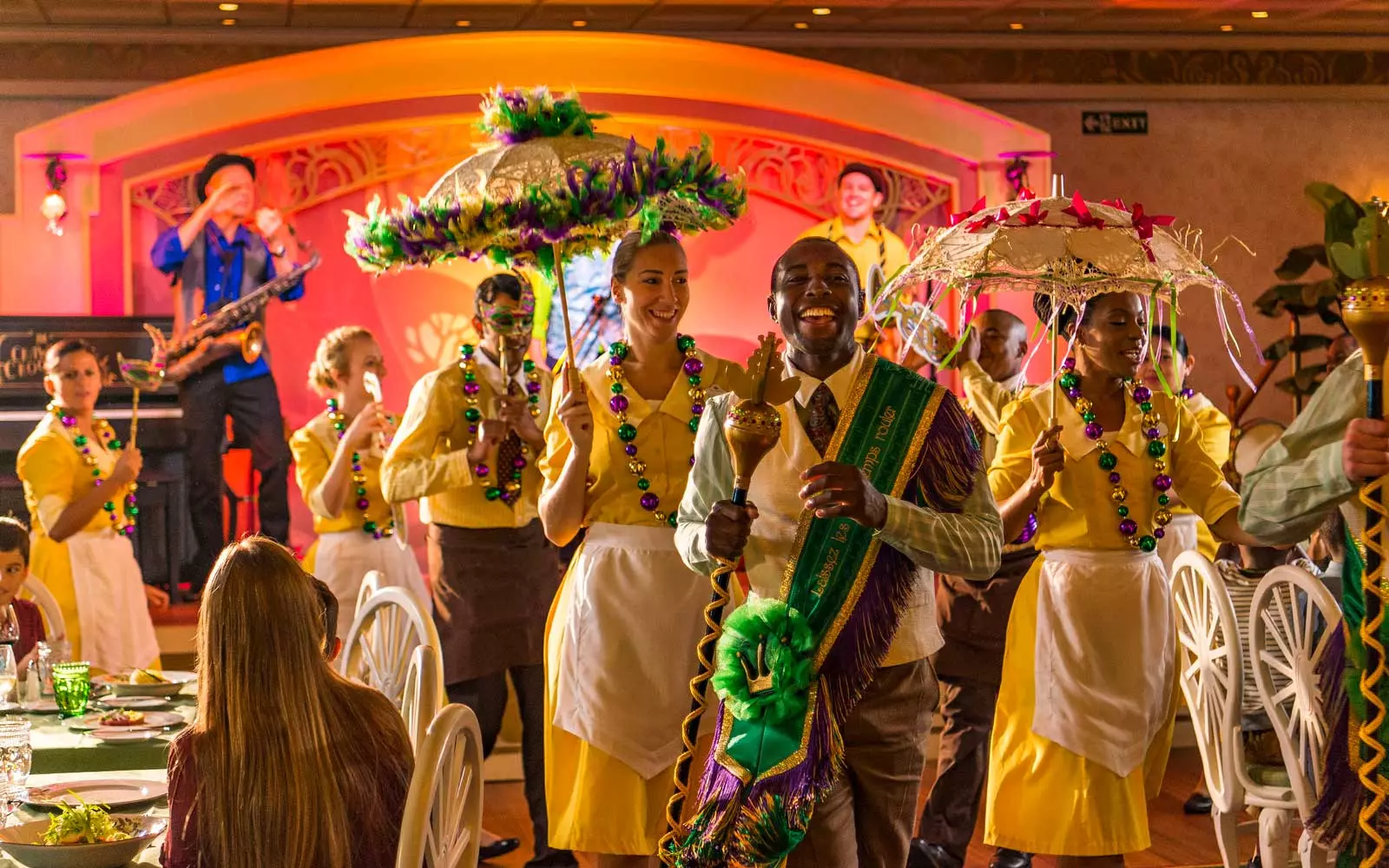 Mokete oa Mardi Gras sebakeng sa Tiana ho Disney Wonder Cruise ho ea New Orleans