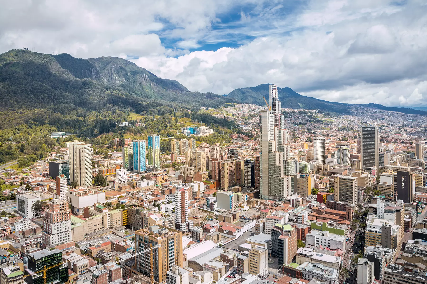 အထက်မှ Bogota City View