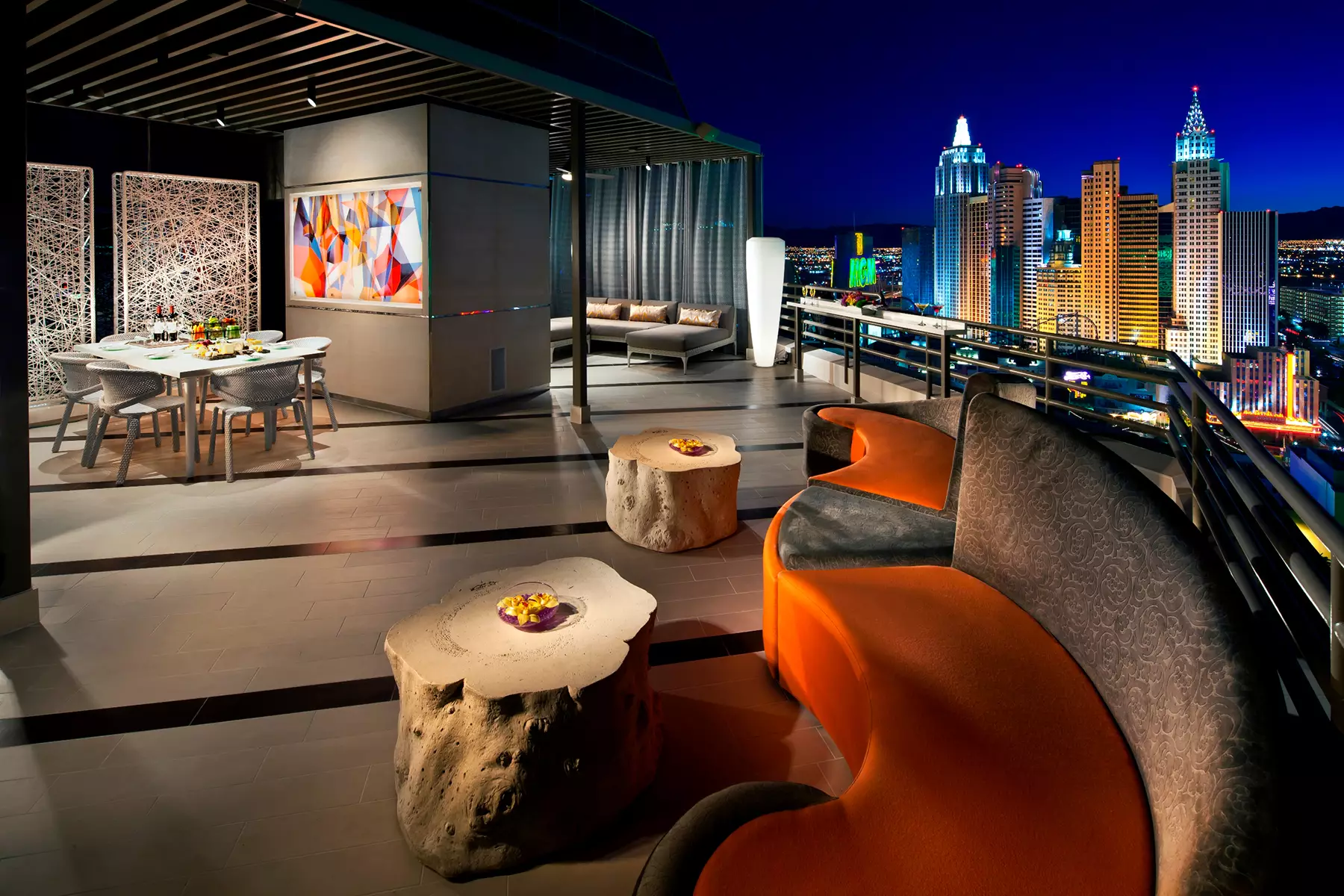 MGM Grand-тағы Skyline Terrace Suite балконы