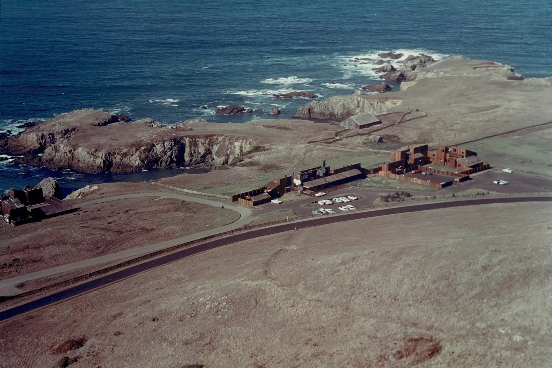 Sea Ranch Lodge'un arşiv havadan görüntüsü