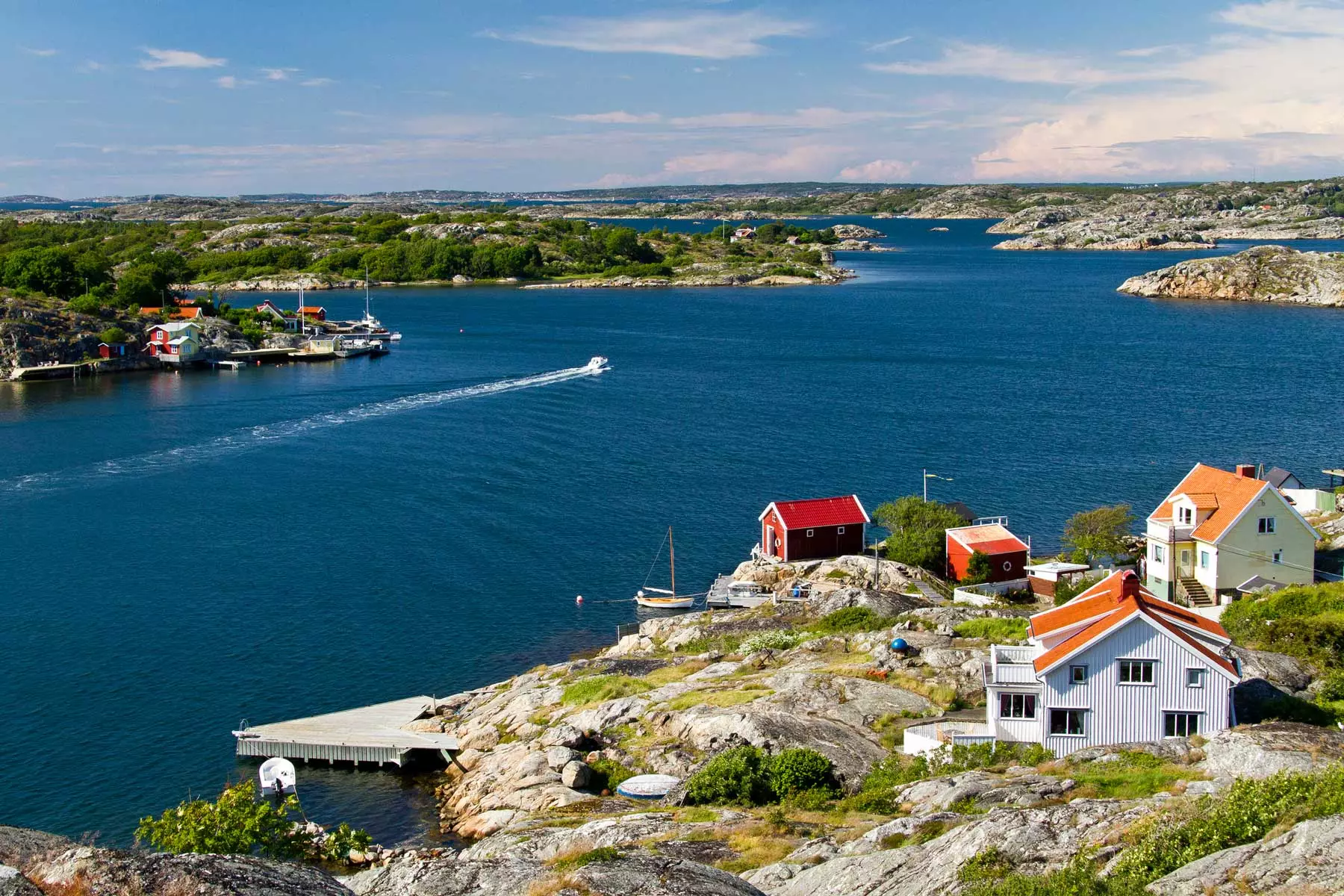 Pemandangan pulau Styrso di selatan kepulauan Gothenburg di Sweden