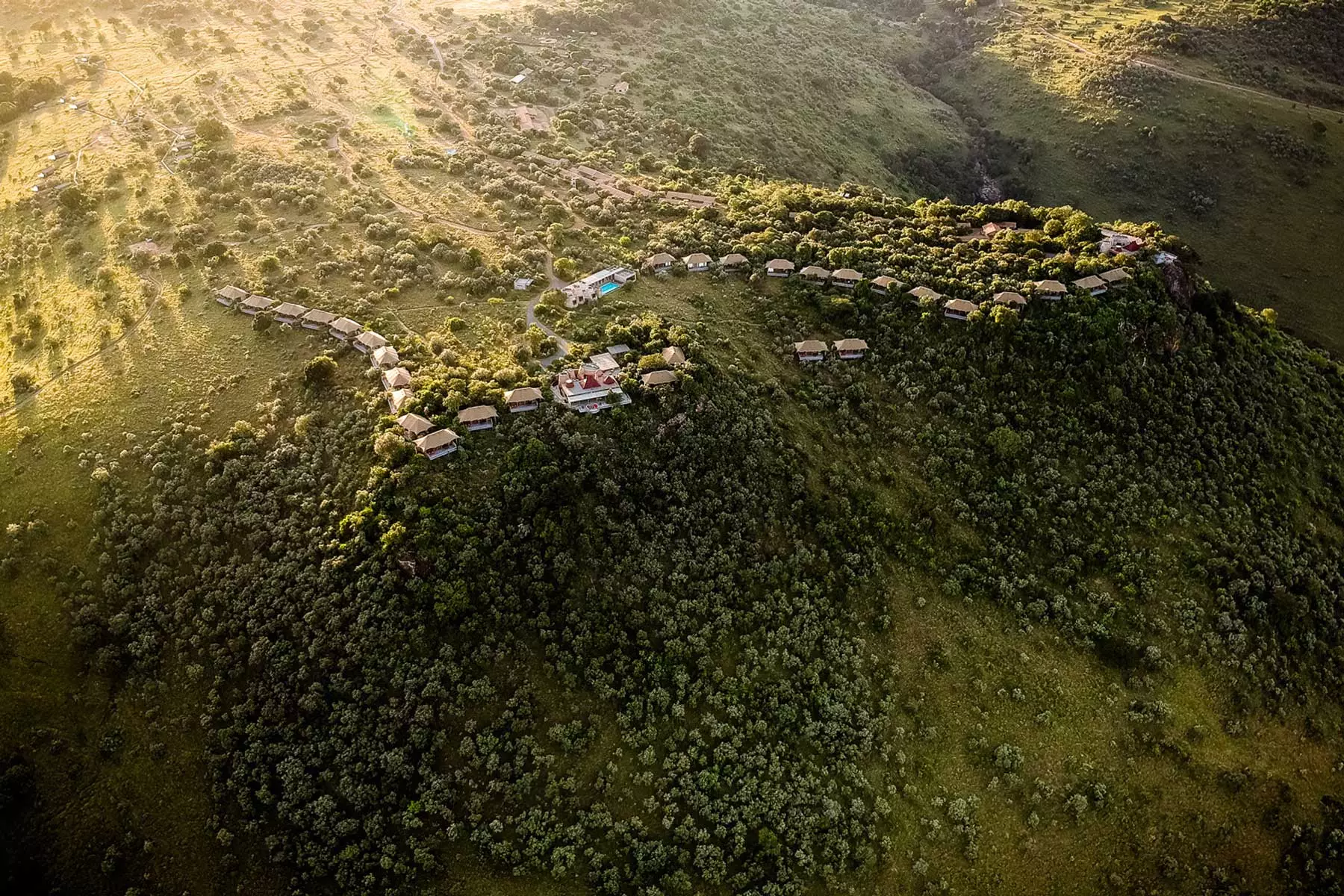 Angama Mara 鸟瞰图，被评为世界上最好的酒店之一