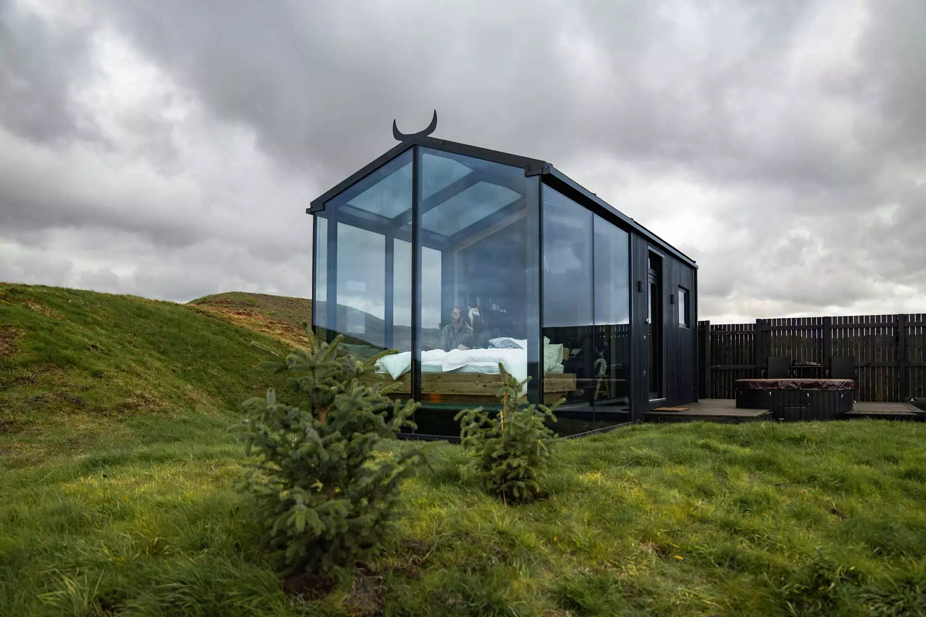 Kaca Lodge kabin di Islandia kalawan pintonan stunning bentang