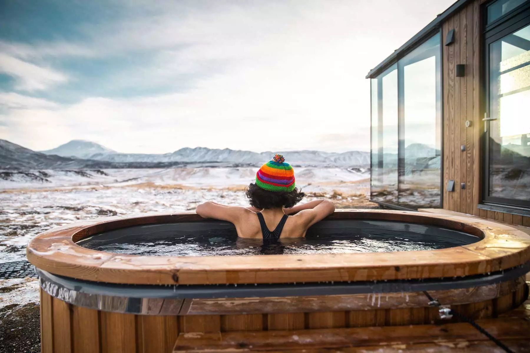 Glass Lodge cabin sa Iceland na may mga nakamamanghang tanawin ng landscape