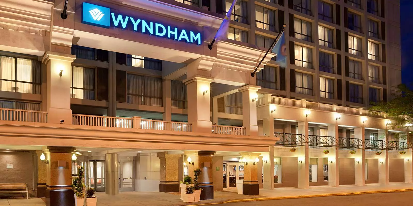 Cara Memaksimumkan Ganjaran Wyndham Anda untuk Penginapan Percuma dan Status Elit