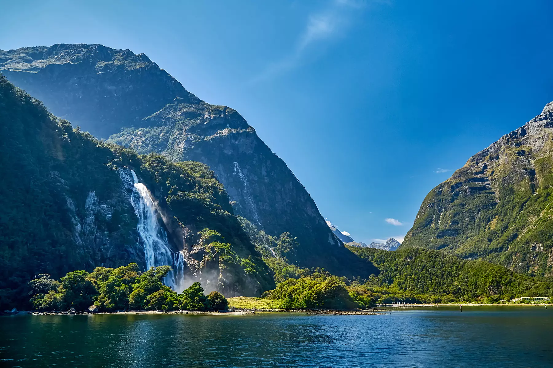 Bowen Falls, Milford Sound, Páirc Náisiúnta Fiordland, Southland, An Nua-Shéalainn