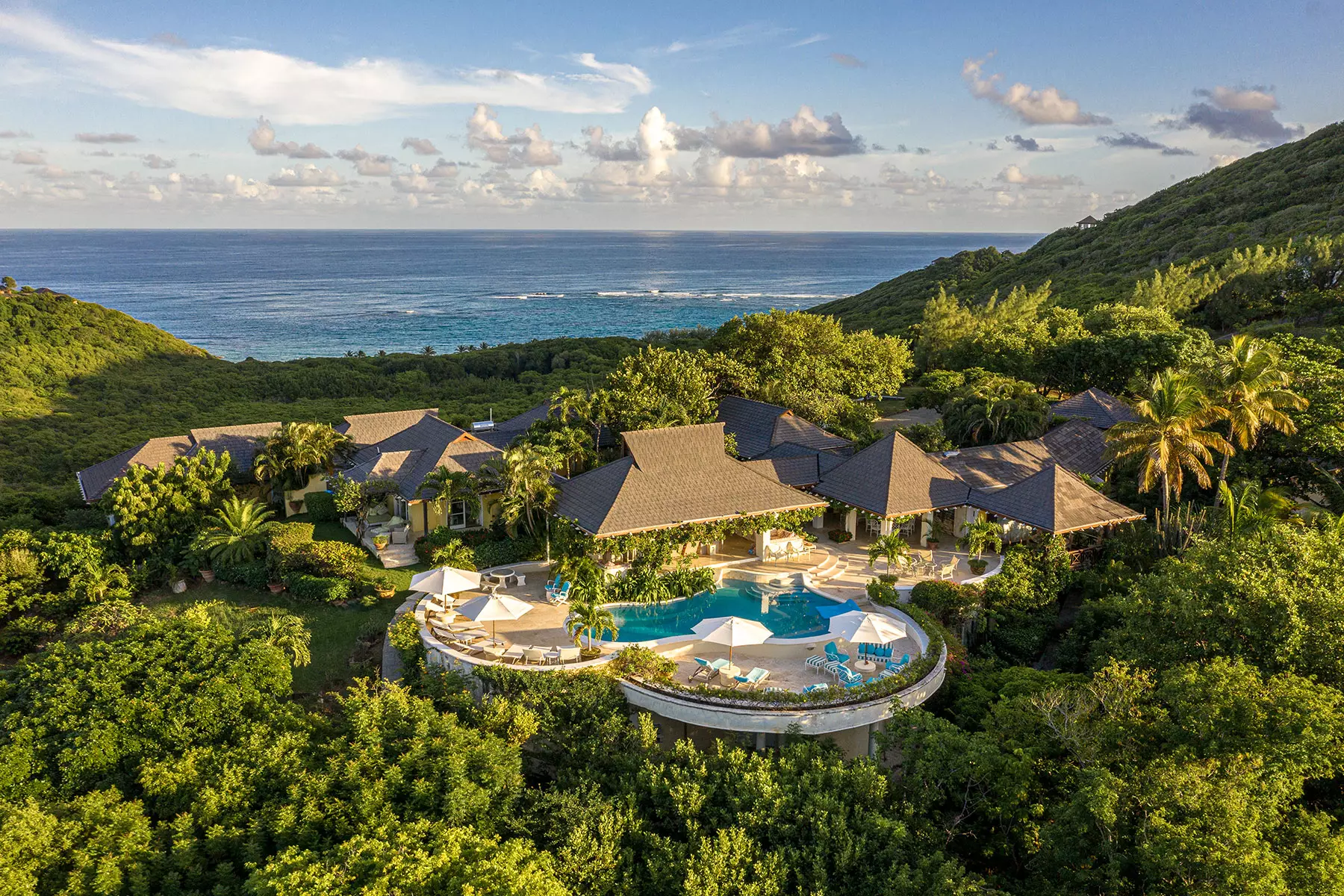 Luftfoto fra Cactus Hill, en av Mustique-villaene på øya