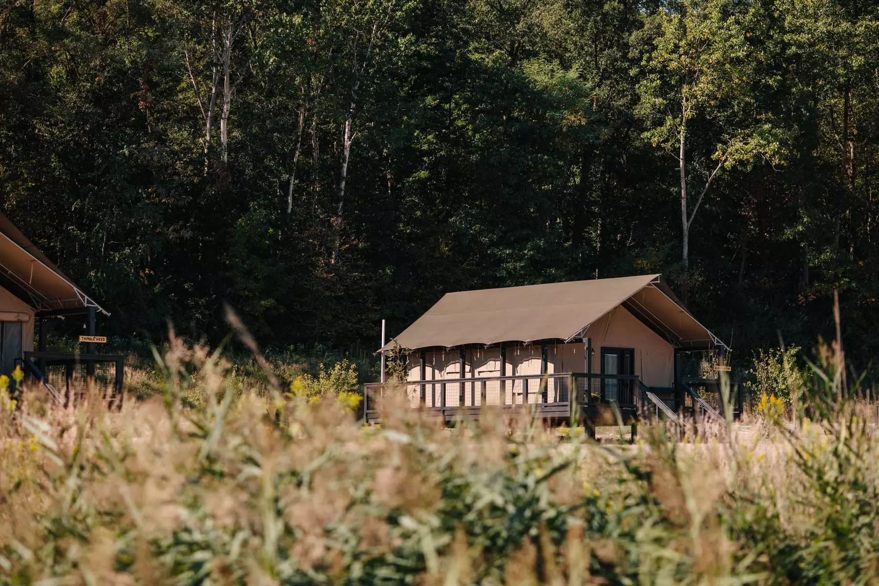 Camp Aramoni, maes gwersylla bwtîc yn Illinois