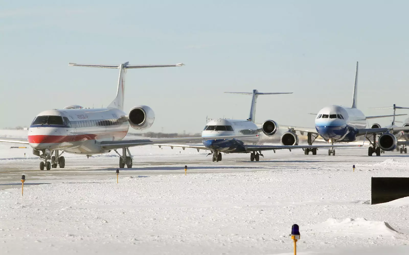 接地された飛行機