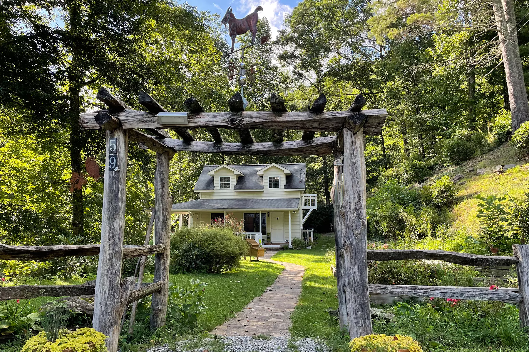 Kunze kweThe Goatel muRabun Gap, GA