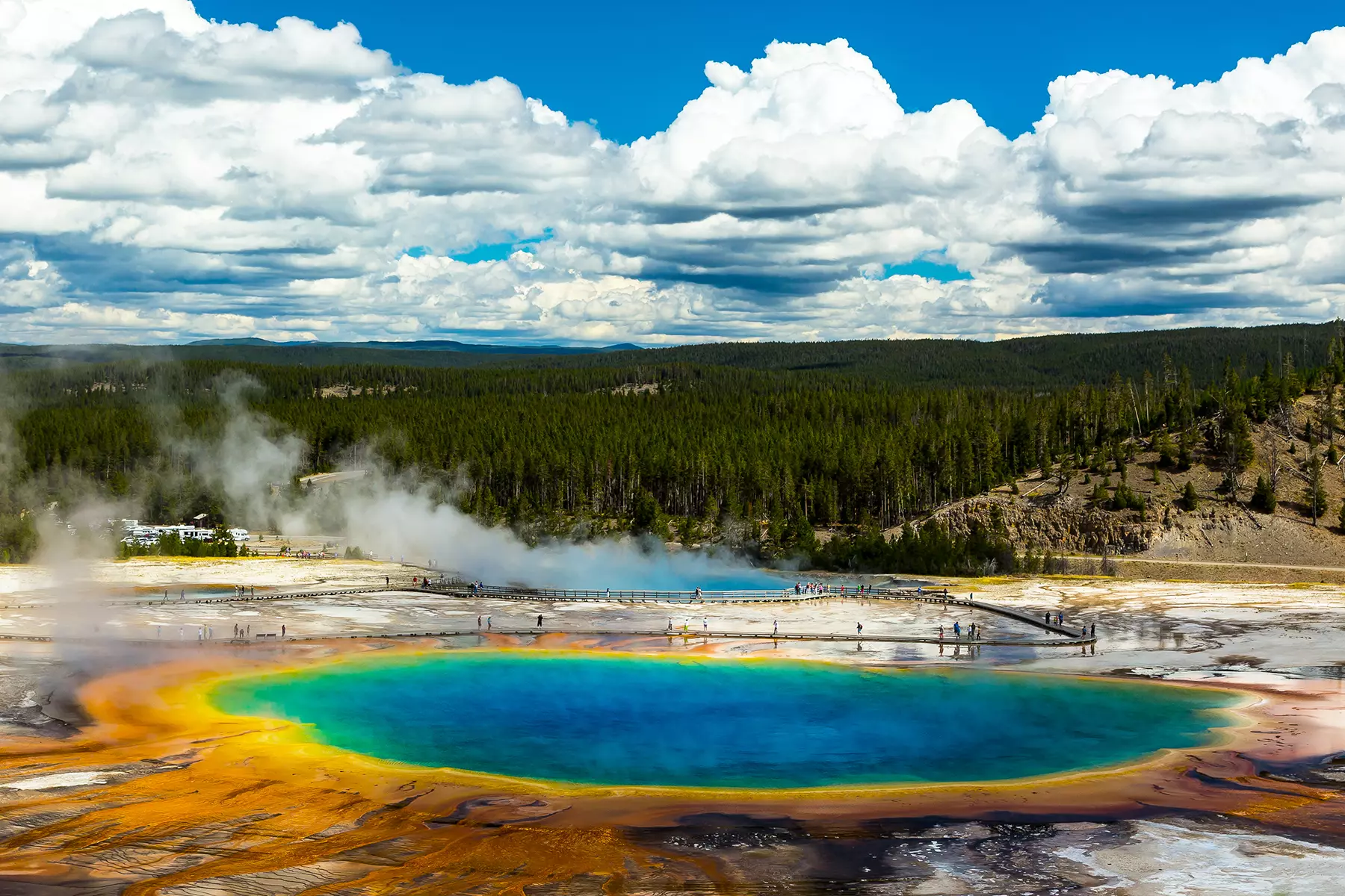 Grand Prismatic Spring ໃນອຸທະຍານແຫ່ງຊາດ Yellowstone, Wyoming, ອາເມລິກາເຫນືອ.