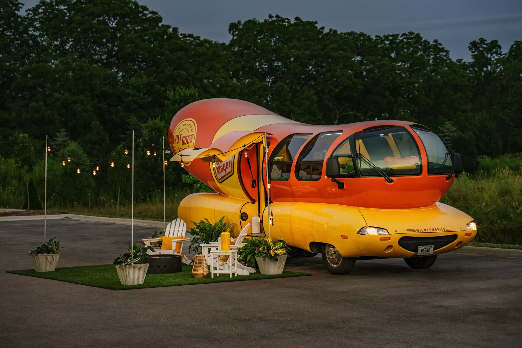 Oscar Meyer Wienermobile