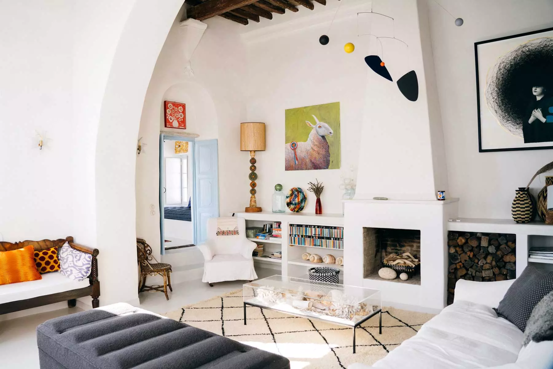 Obývacia izba na prenájom nehnuteľnosti Xinara House na gréckom ostrove Tinos