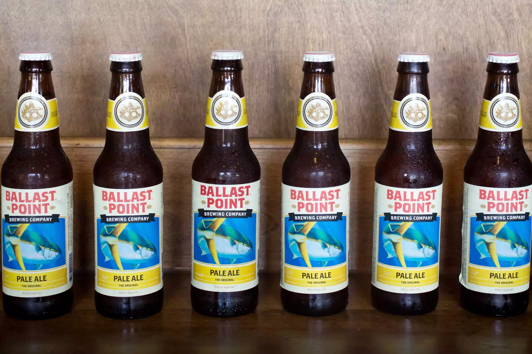 زجاجات من Ballast Point Pale Ale