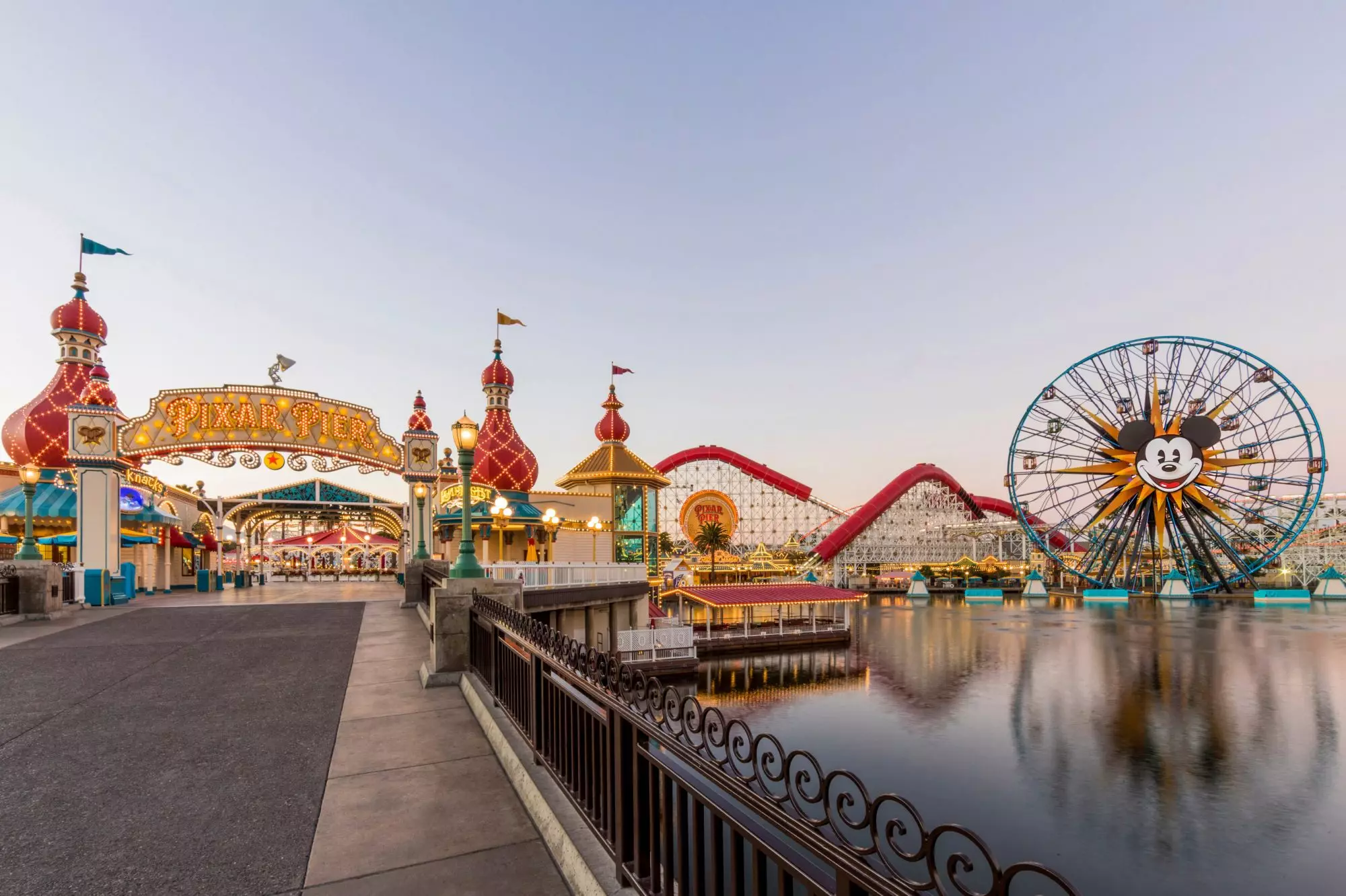 Pixar Pier i Disneyland