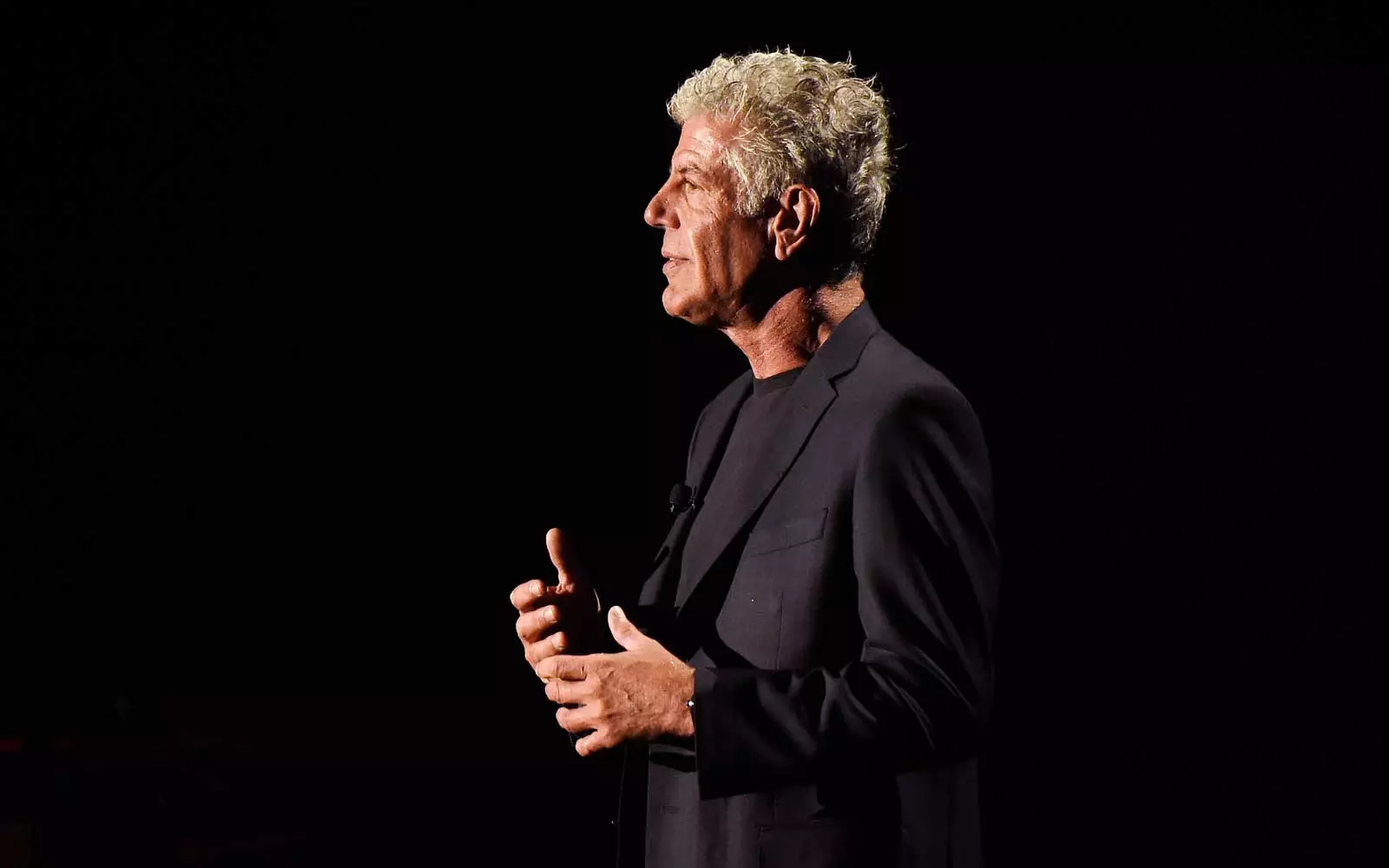 Anthony Bourdain di Turner Upfronts di 2017