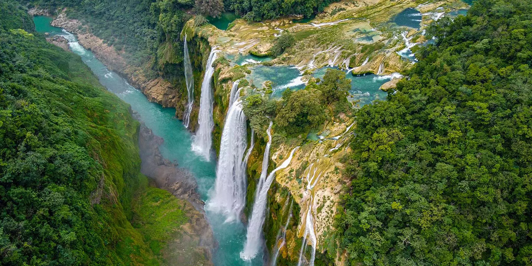 Хуастеца Потосина у Мексику има плаву воду, водопаде и дивље животиње