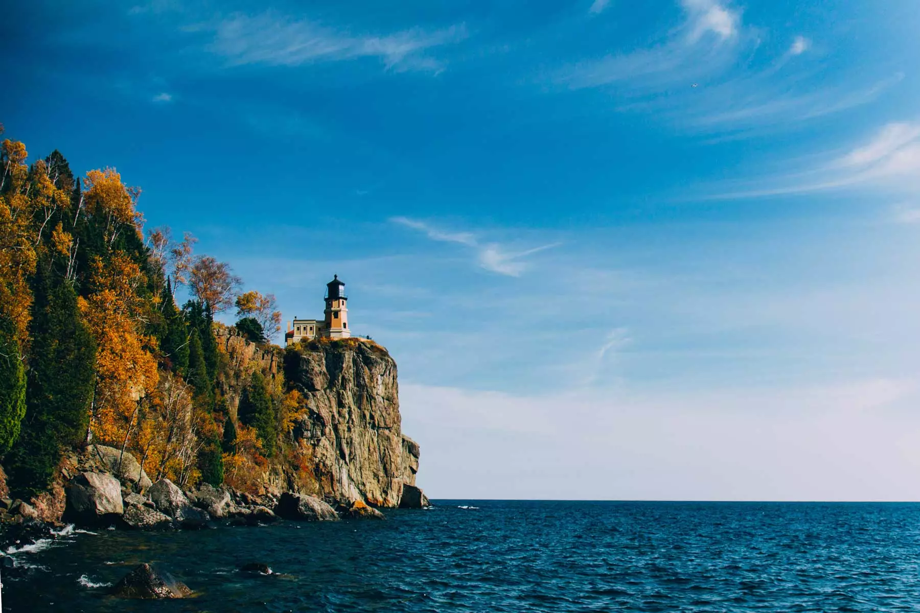 Split rock fyrtårn på Lake Superior.