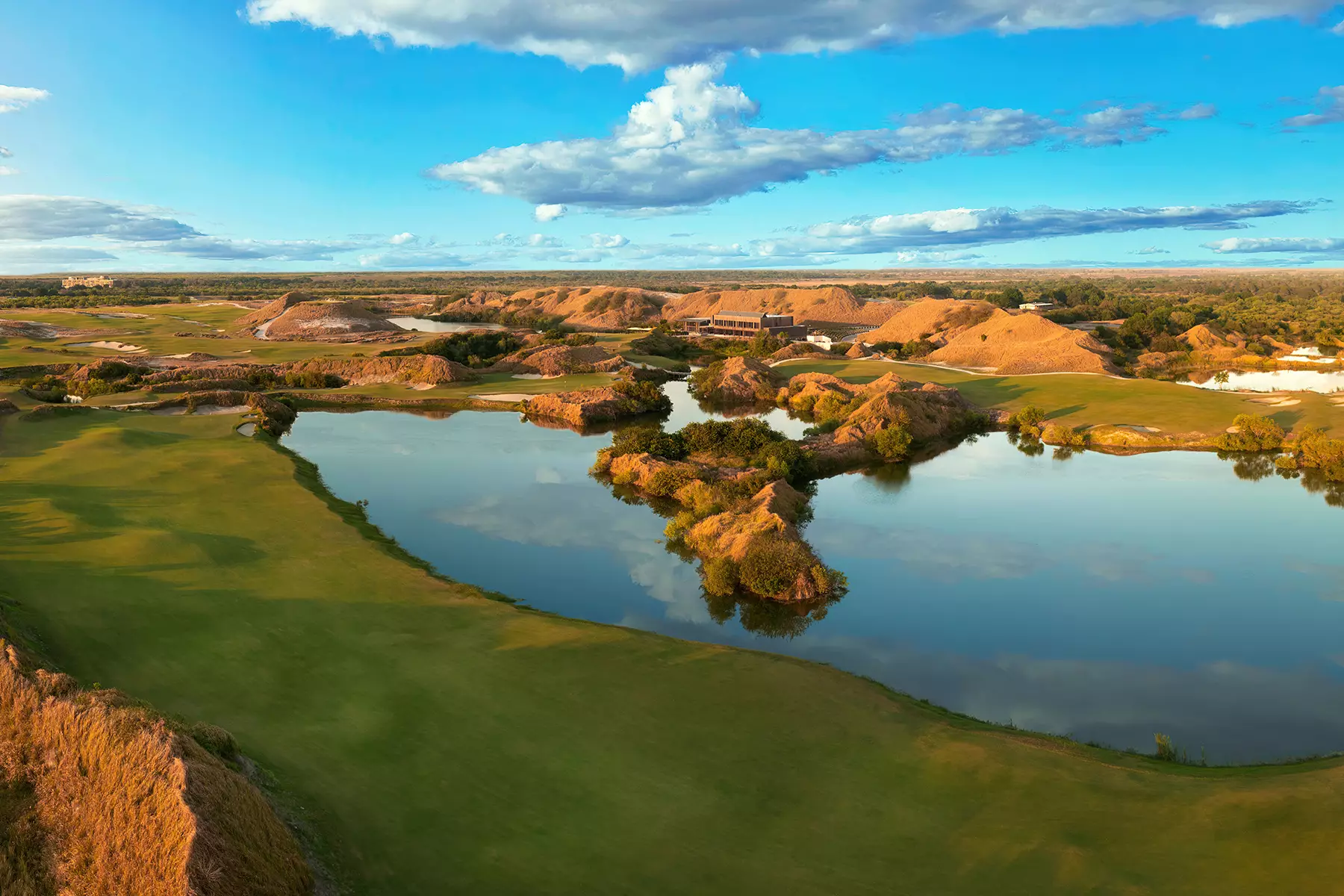 Поле для гольфа на курорте Streamsong Resort