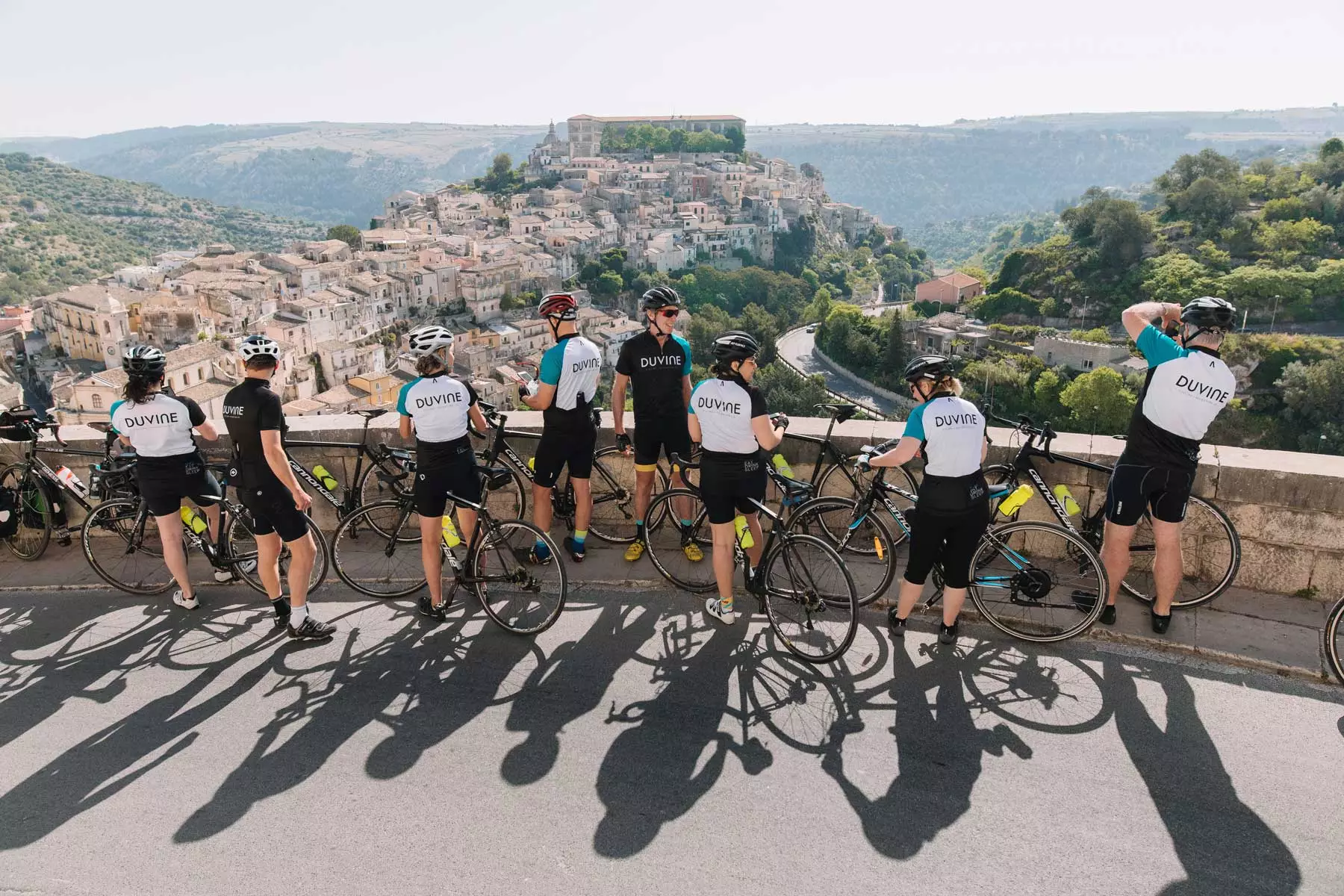 Cyklisté na Sicílii s DuVine, zvoleni jedním z nejlepších světových touroperátorů