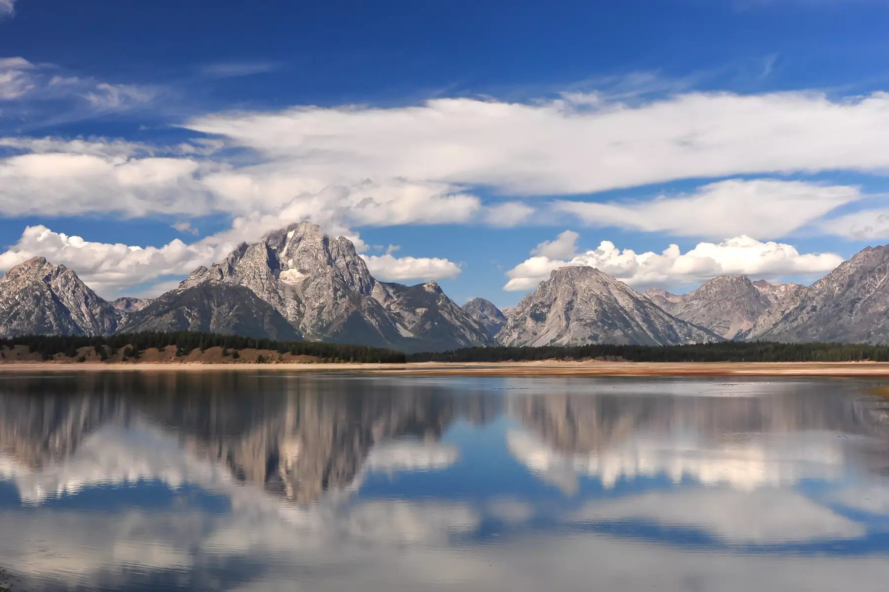 Grand Teton milli seýilgähinde Jekson köli