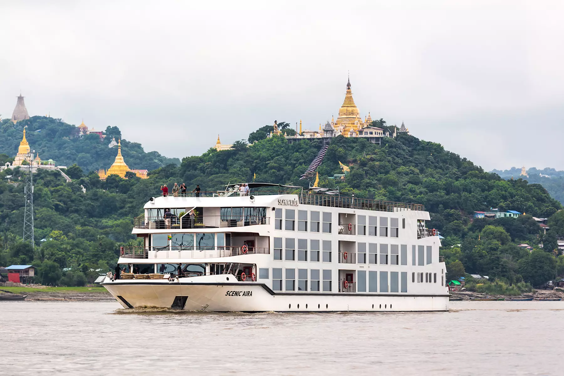 Scenic Aura ដោយ Scenic Cruises ក្នុងប្រទេសមីយ៉ាន់ម៉ា